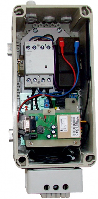 Limitator de consum trifazat cu modul GSM — Nakita